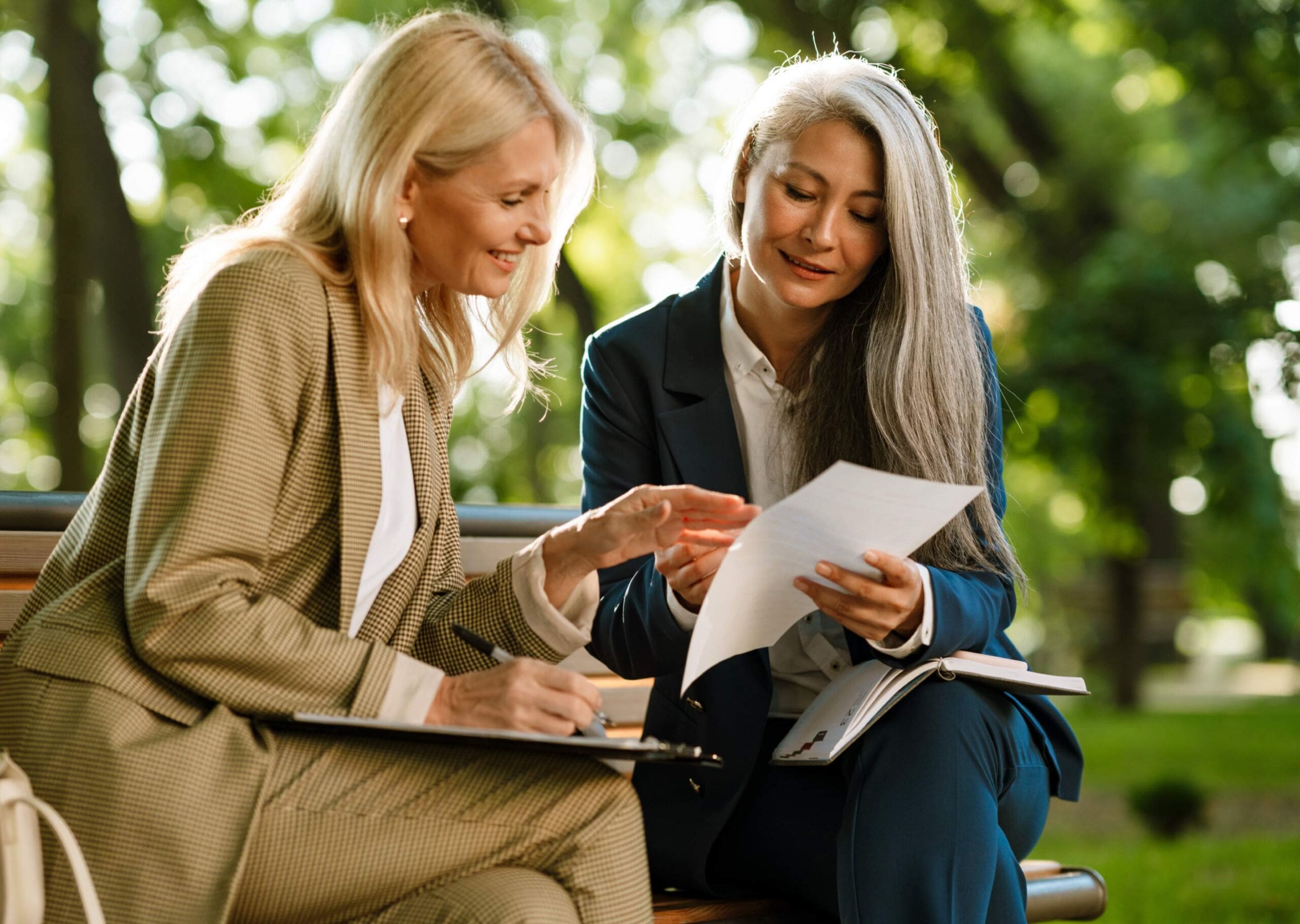 Book An Advisory Consultation | Distinctive Advisors
